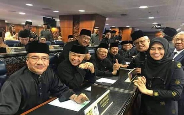 Pengumuman Takiyuddin: Apa pendirian Ahli Parlimen Umno? Pengumuman Takiyuddin: Apa pendirian Ahli Parlimen Umno?