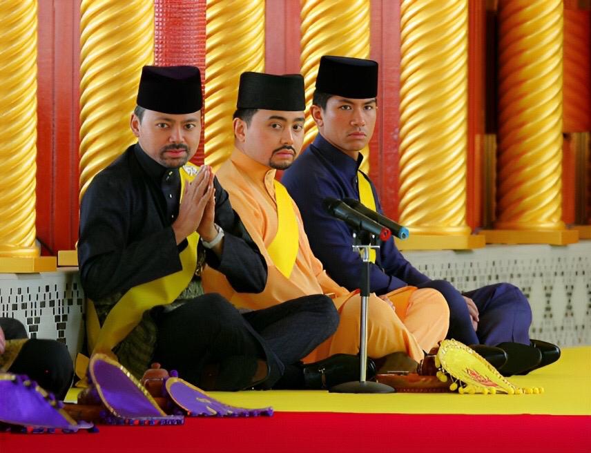 Ini urutan takhta kerajaan Brunei Darussalam, giliran Putera Mateen ... Ini urutan takhta kerajaan Brunei Darussalam, giliran Putera Mateen ...